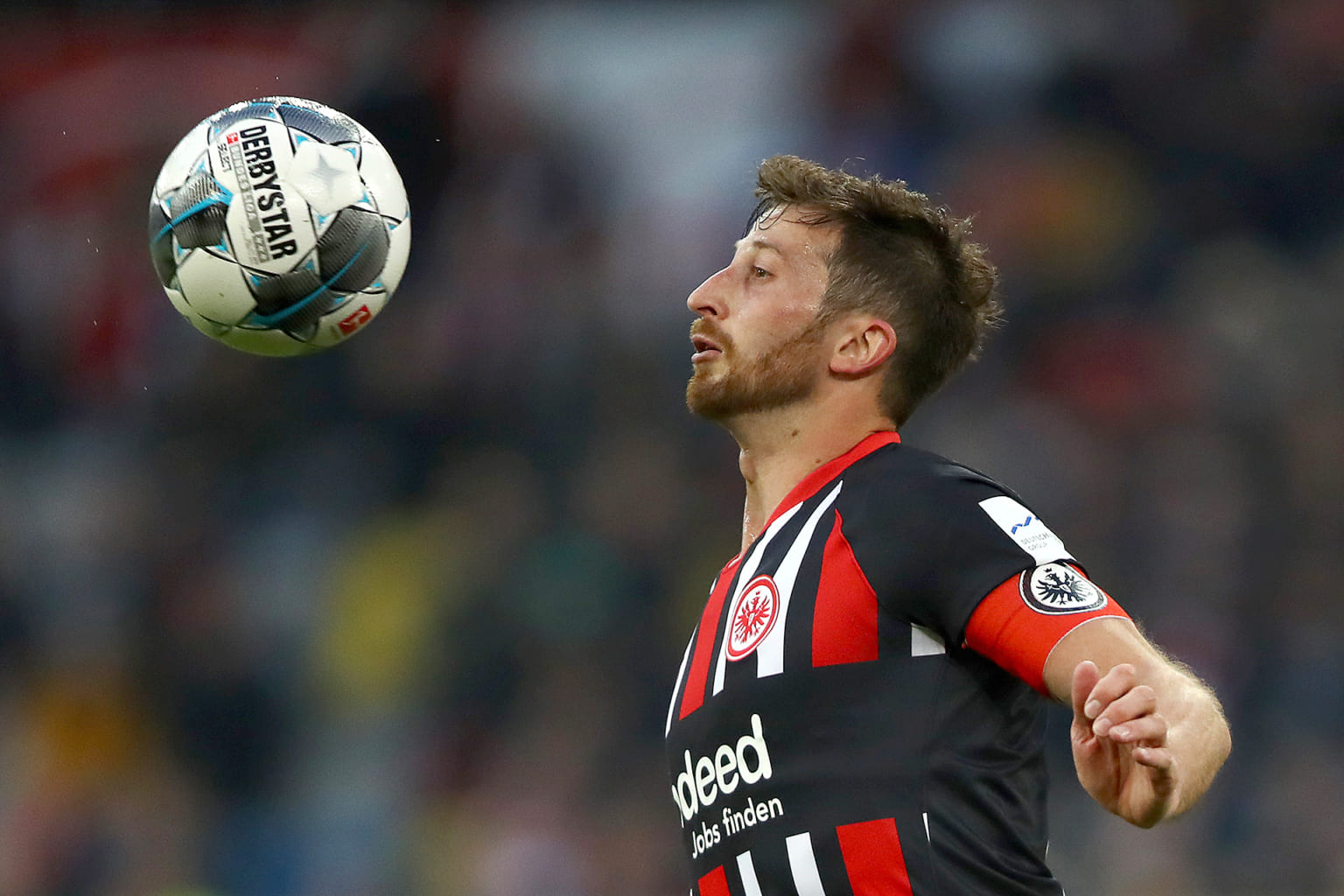 ダビド・アブラアム：「心を整えさせる」ため、あえて担わされた重責を背に成長 - footballista | フットボリスタ