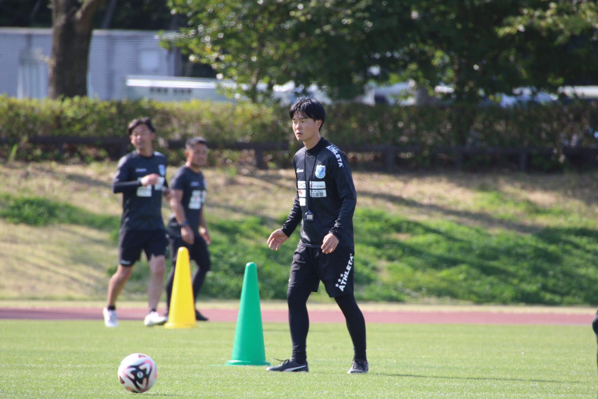 若手分析官が遭遇する現場のリアル。彼らはいかに信頼を勝ち取るのか？栃木SC・眞鍋将吾アナリストの場合 - footballista | フットボリスタ