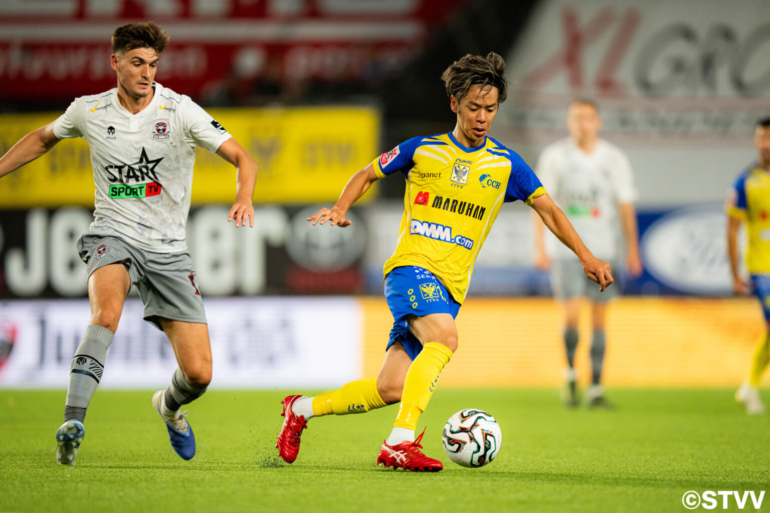 ジョエリントンという“MF”。「近年最悪のプレミア新CF」がニューカッスルの英雄になるまで - footballista | フットボリスタ